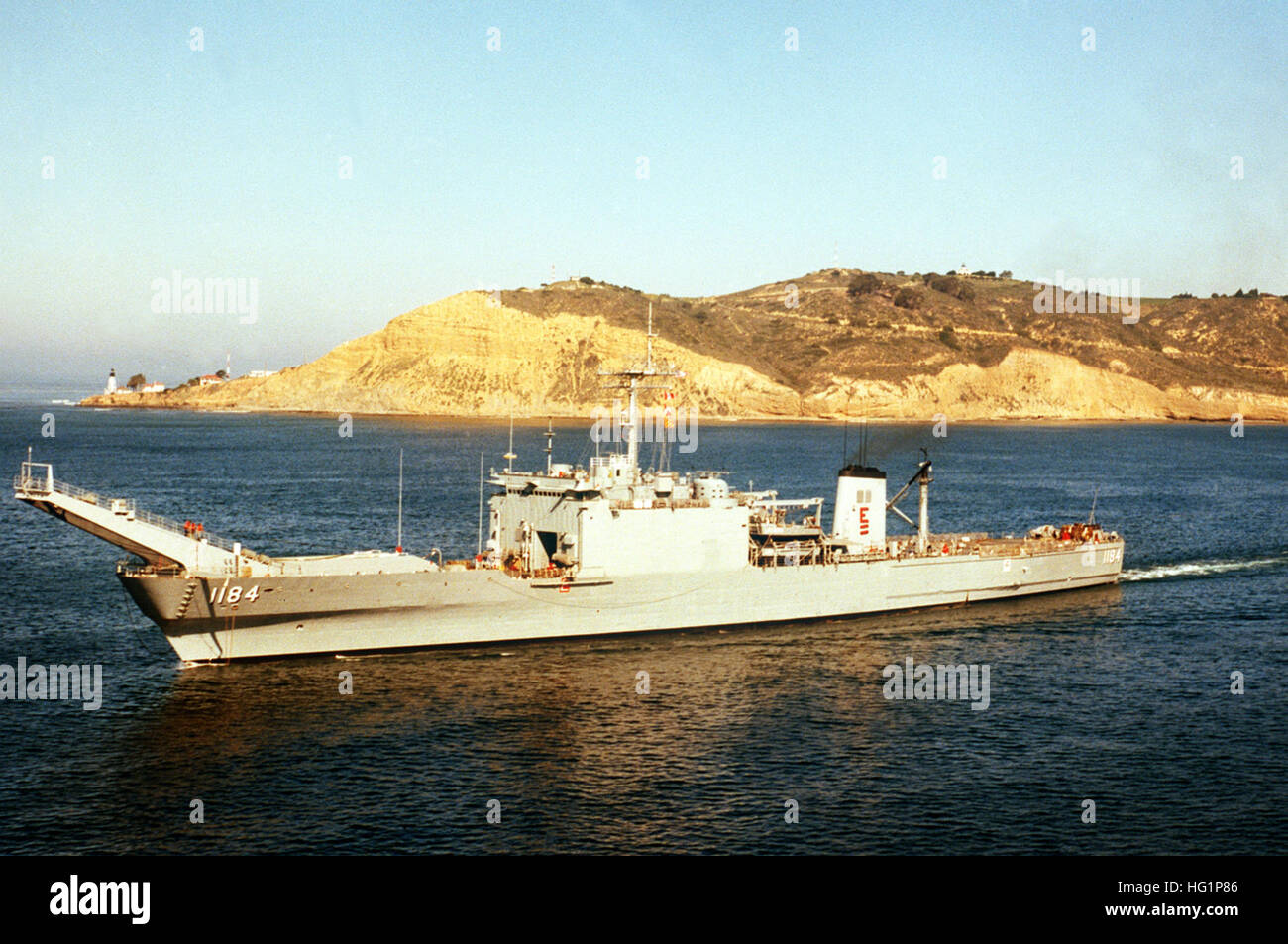 USS Frederick (LST-1184) underway in 1984 Stock Photo - Alamy