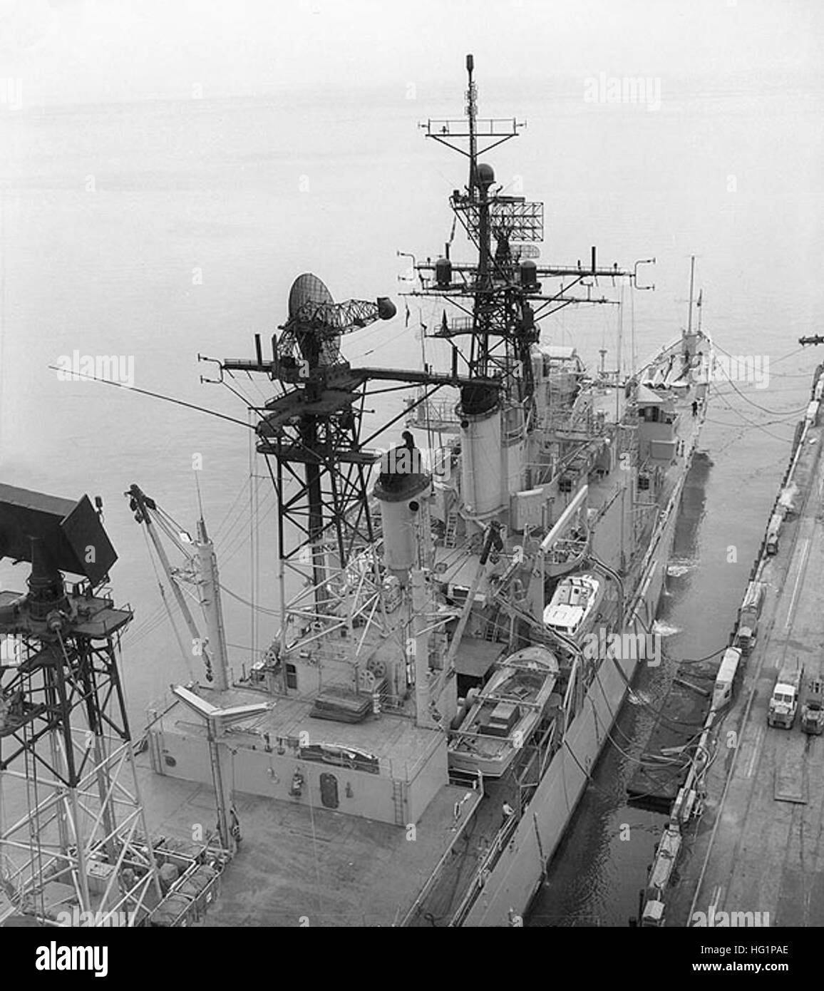Uss providence clg 6 amidships view hi-res stock photography and images ...