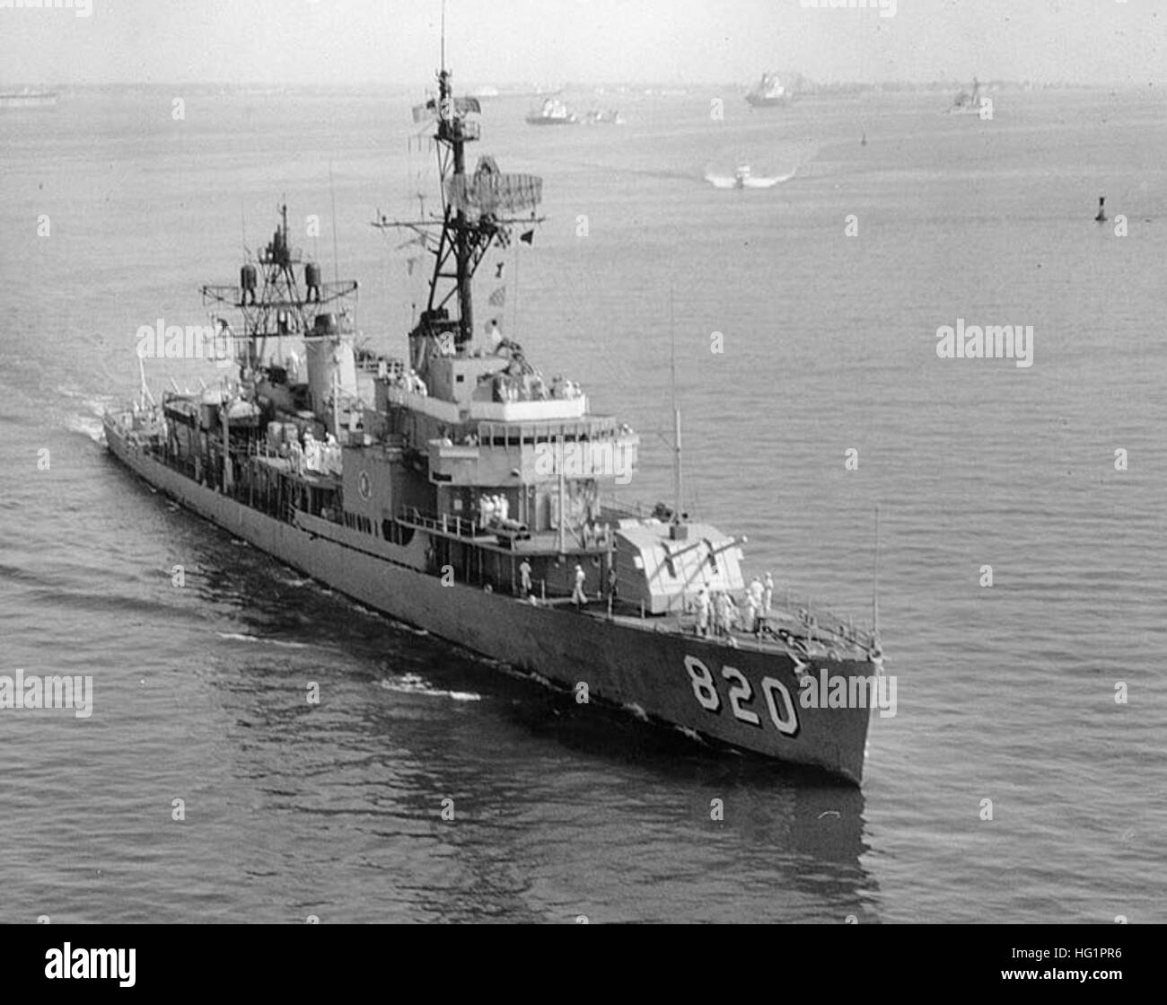 USS Rich DDE-820 H99851 Stock Photo - Alamy