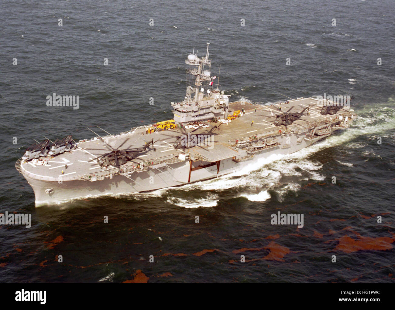 USS Inchon (MCS-12) underway in the Gulf of Mexico 2001 Stock Photo - Alamy