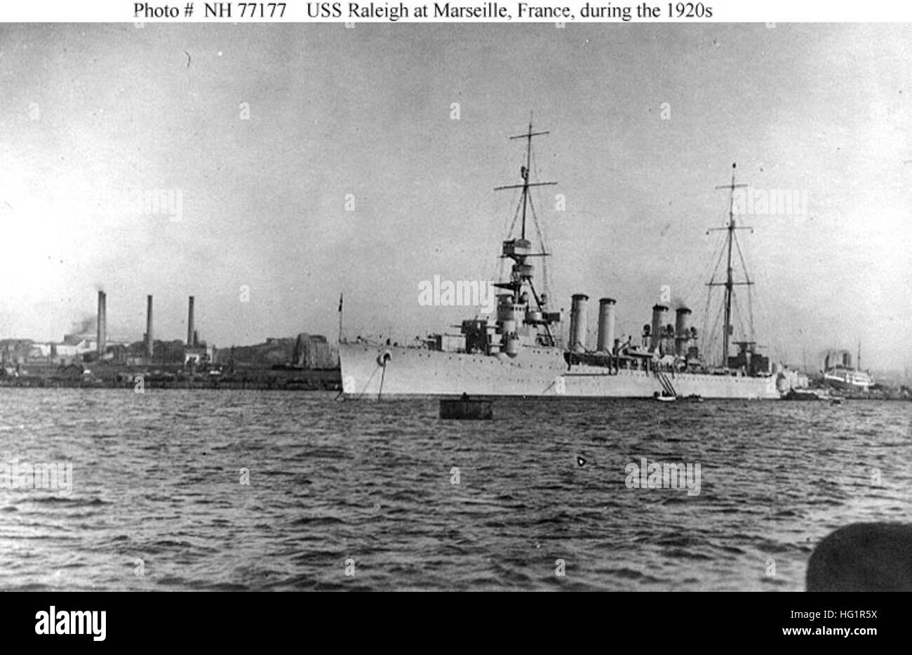 Uss raleigh hi-res stock photography and images - Alamy