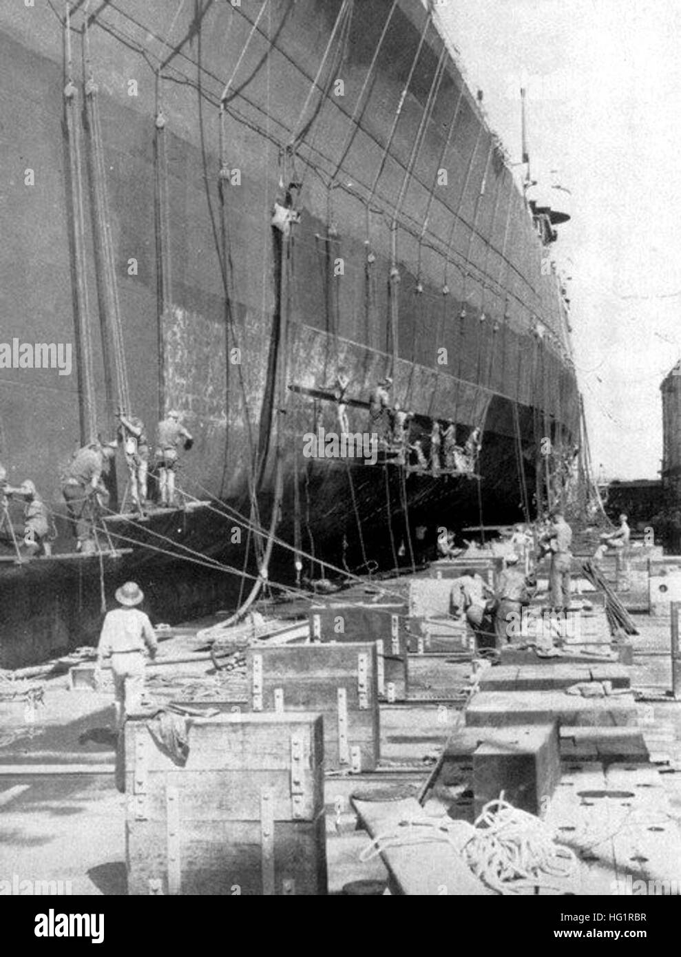 Uss columbia cl 56 in uss hi-res stock photography and images - Alamy