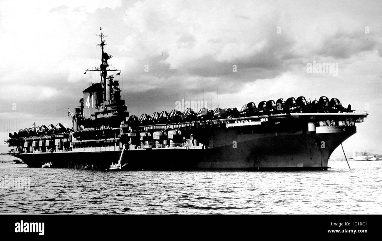 USS Midway CVB-41 at anchor 1946-47 Stock Photo - Alamy