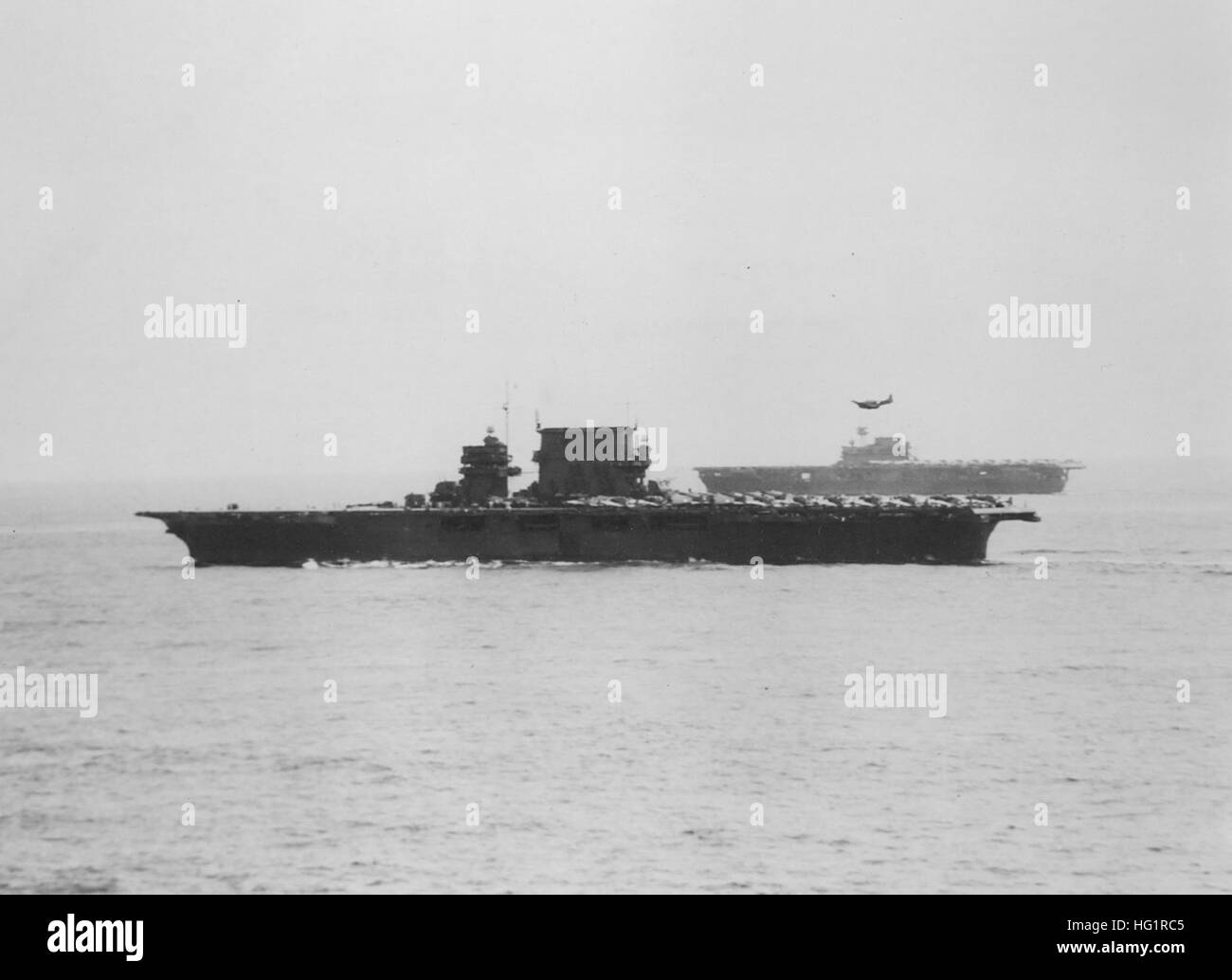 USS Saratoga (CV-3) USS Enterprise (CV-6) 1942 Stock Photo - Alamy