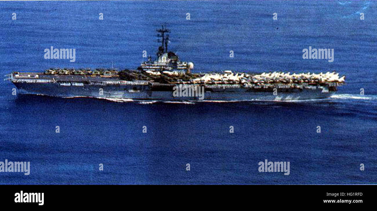 USS Hancock (CVA-19) underway in mid-1975 Stock Photo - Alamy