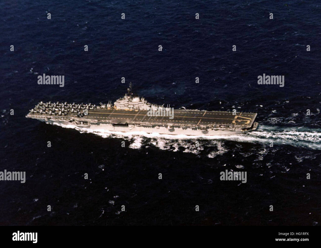 USS Princeton (CV-37) aerial photo off Korea c1951 Stock Photo - Alamy
