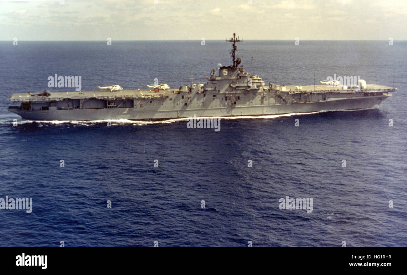 USS Princeton (LPH-5) Apollo 10 1969 Stock Photo - Alamy