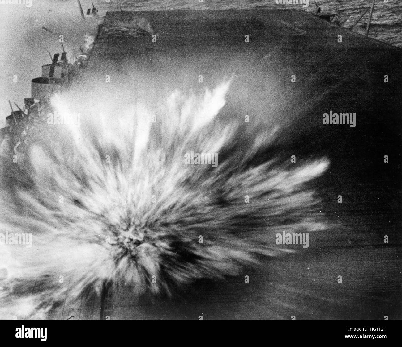 Bat bomb hi-res stock photography and images - Alamy