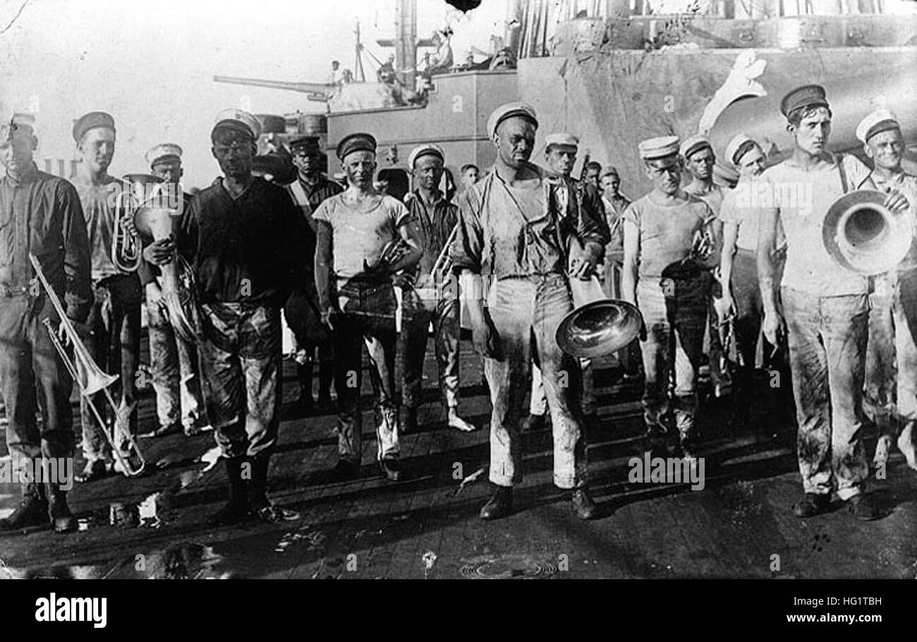 Uss kansas hi-res stock photography and images - Alamy