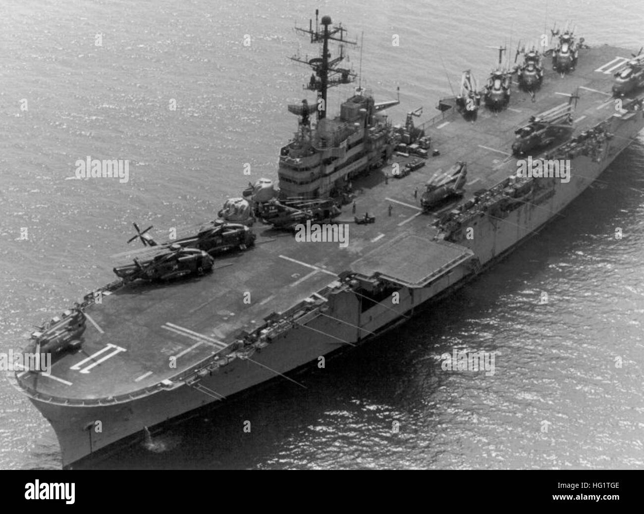 Uss new orleans lph 11 hi-res stock photography and images - Alamy