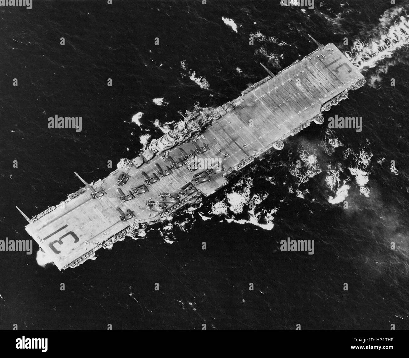 USS Bon Homme Richard (CV-31) aerial view 1945 Stock Photo - Alamy