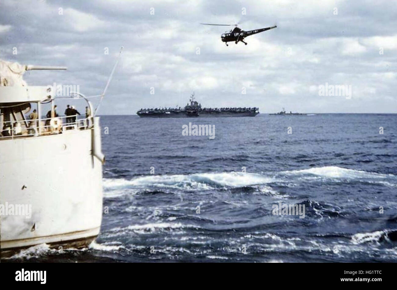 Uss essex cv 9 hi-res stock photography and images - Alamy