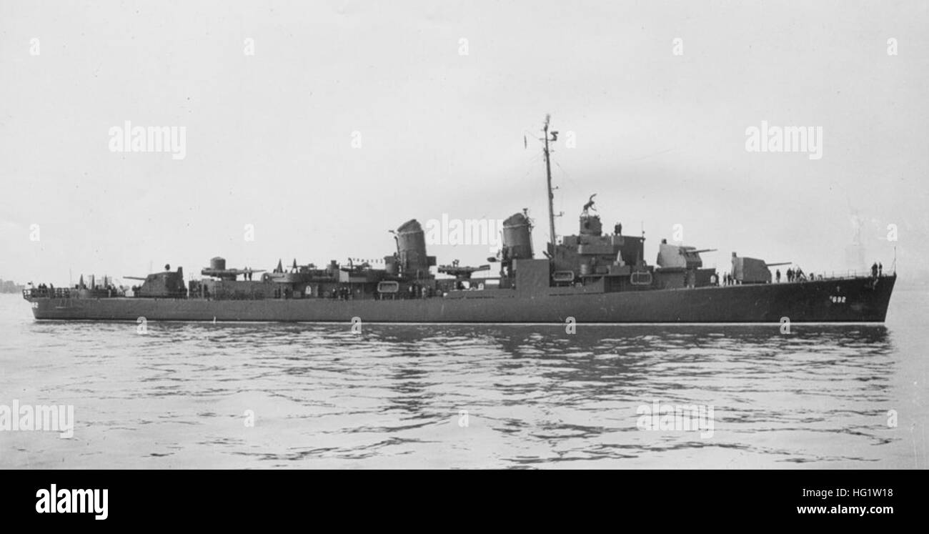 USS Allen M. Sumner (DD-692) delivered, 25 January 1944 Stock Photo - Alamy