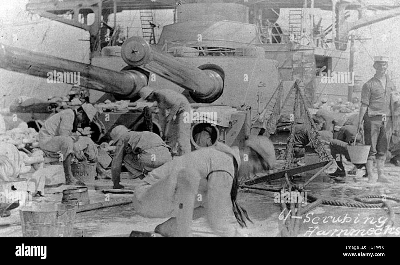 USS Kansas (BB-21) Crewmen scrubbing hammocks Stock Photo - Alamy