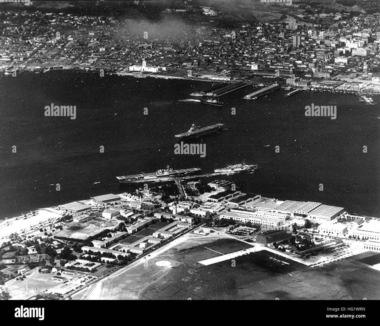 Cv class Black and White Stock Photos & Images - Alamy