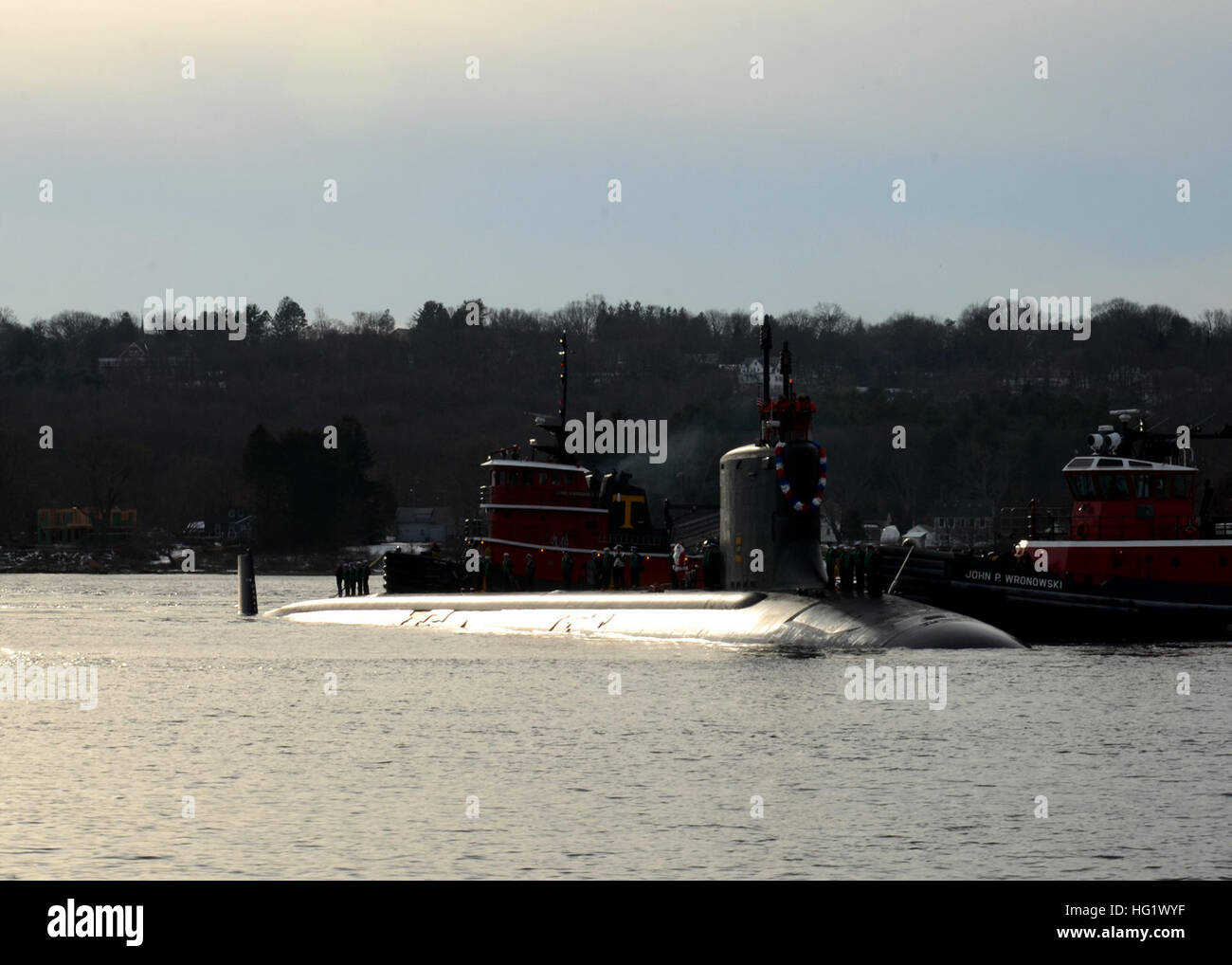 The Virginia-class attack submarine USS Missouri (SSN 780) arrives at ...