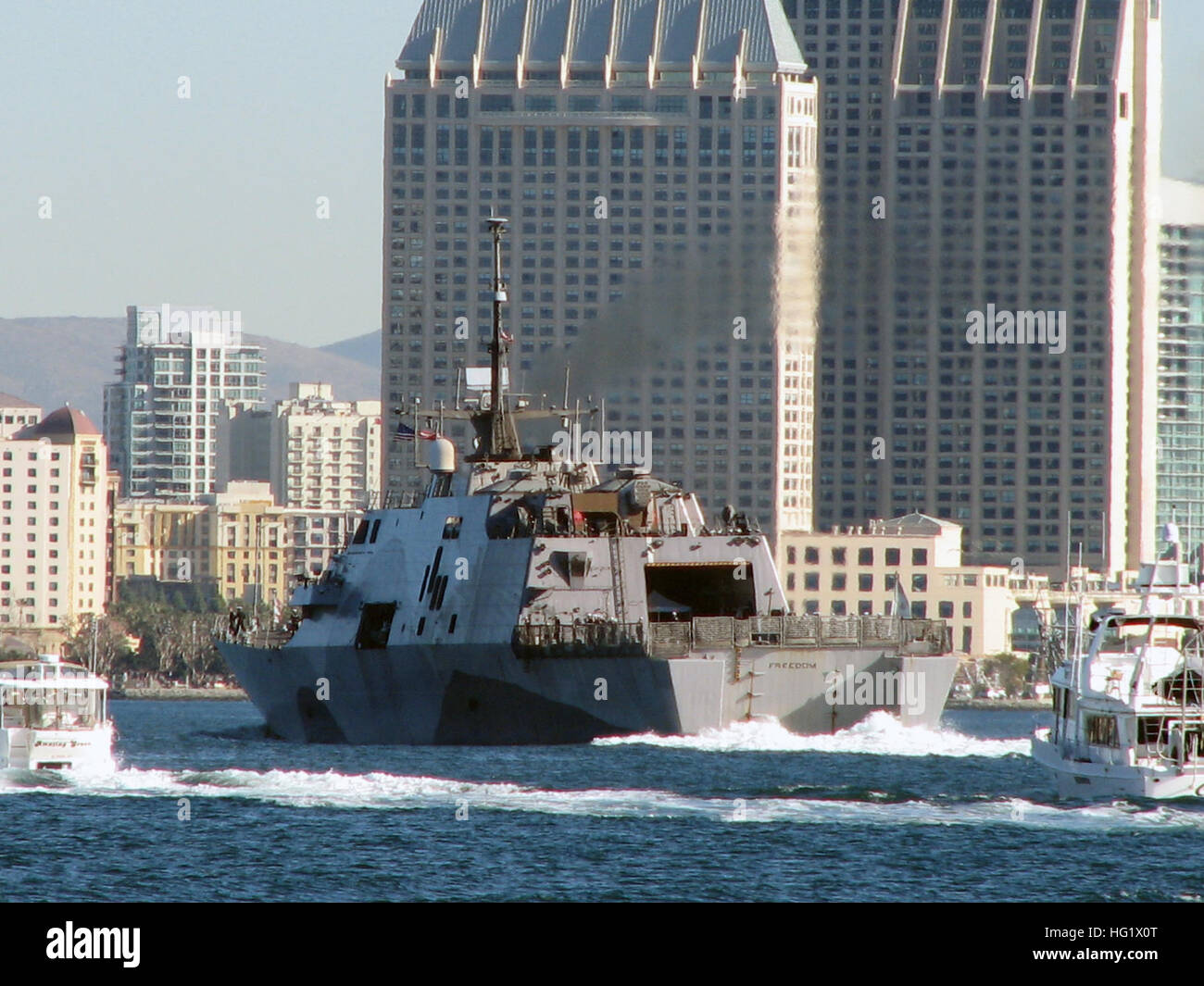 SAN DIEGO (Dec. 23, 2013) The littoral combat ship USS Freedom (LCS 1 ...