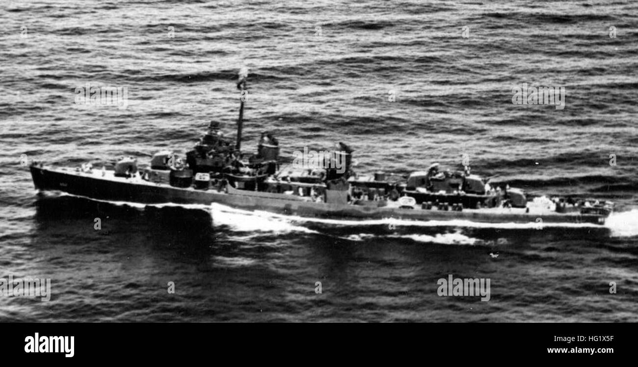 USS Ingersoll (DD-652) off Taroa Island in 1944 Stock Photo - Alamy