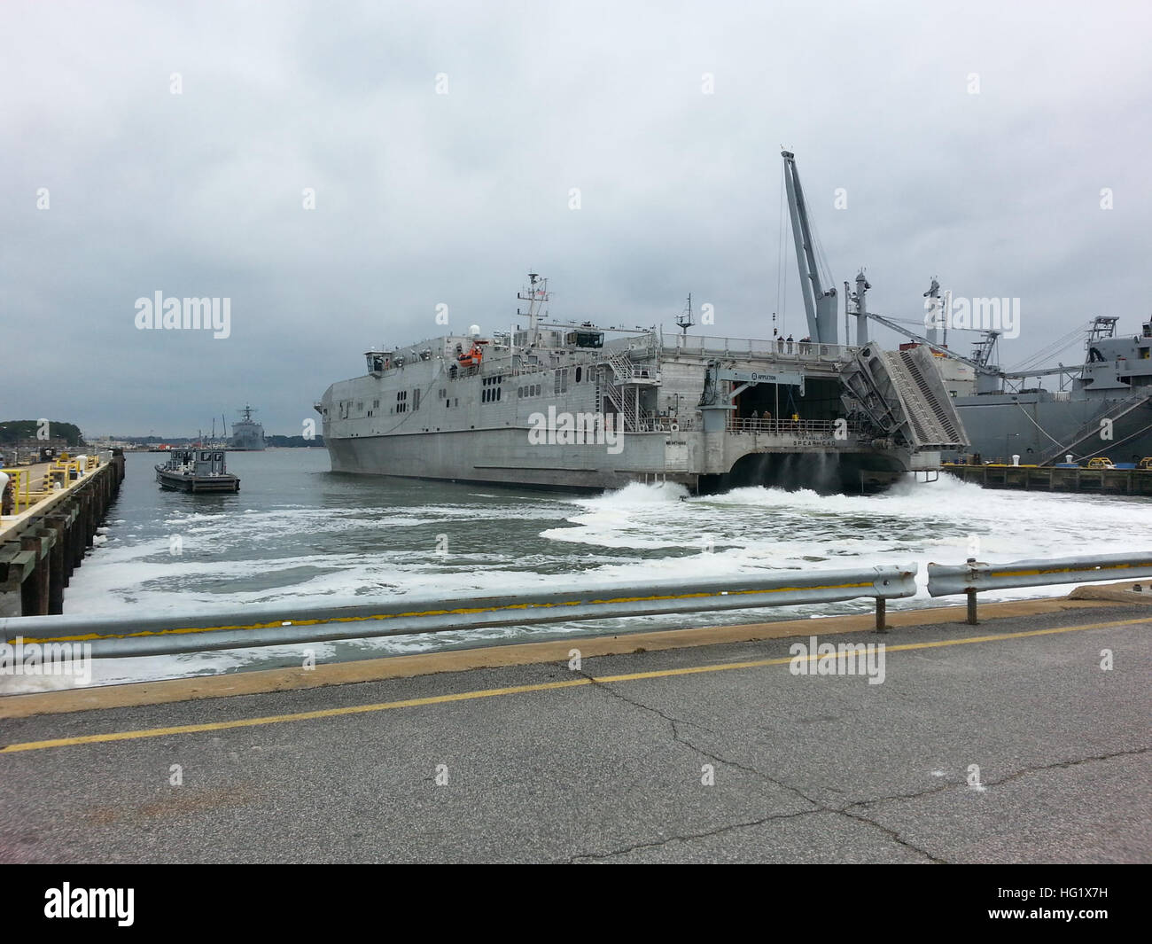 The USNS Spearhead (JHSV-1), a Military Sealift Command joint high ...