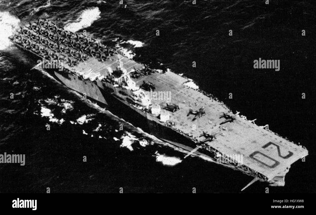 USS Bennington (CV-20) underway c1944 Stock Photo - Alamy