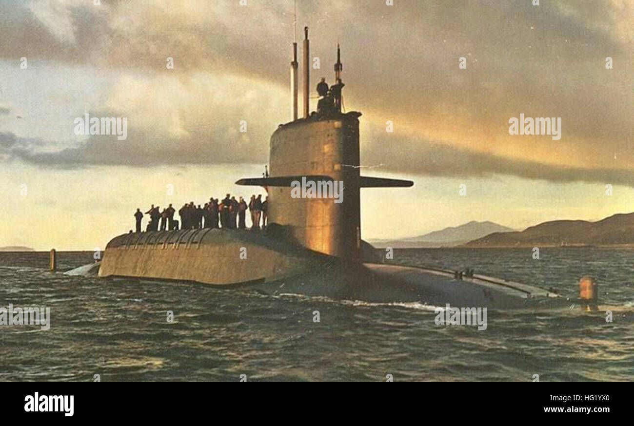 Uss patrick henry hi-res stock photography and images - Alamy