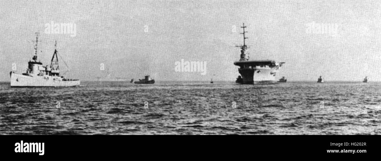 USS Chowanoc (ATF-100) tows USS Philippine Sea (CV-47) c1958 Stock ...