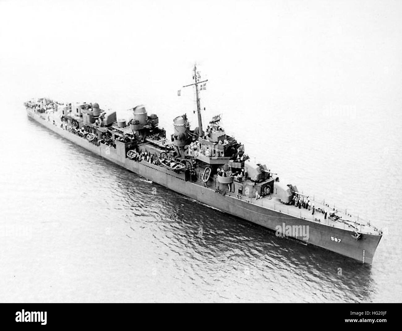 USS Bell (DD-587) off Charleston SC in June 1943 Stock Photo - Alamy