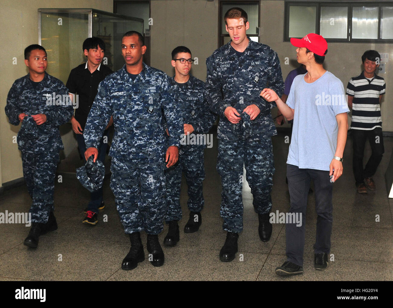 Sailors visit with students and faculty at Polytechnic VII college in ...