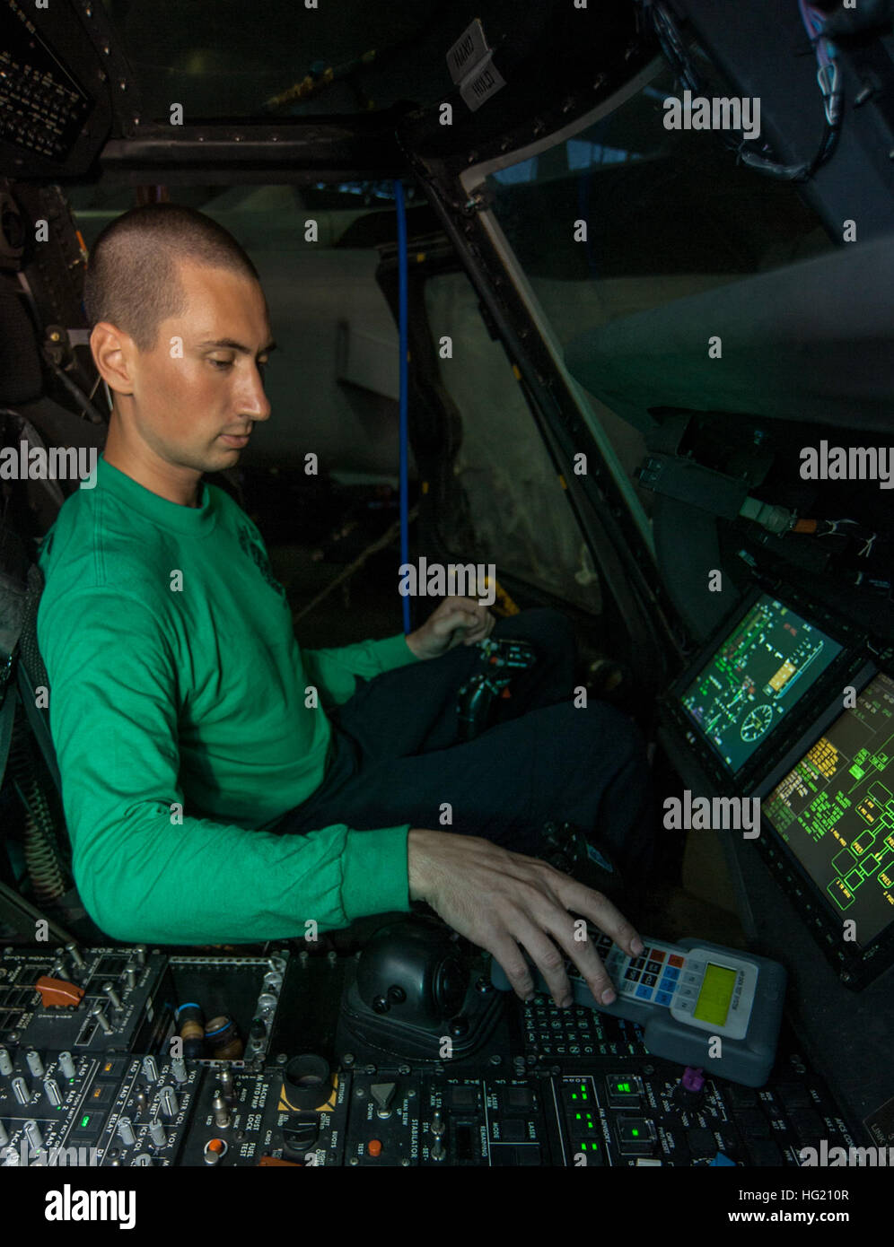 Ships in trouble hi-res stock photography and images - Alamy