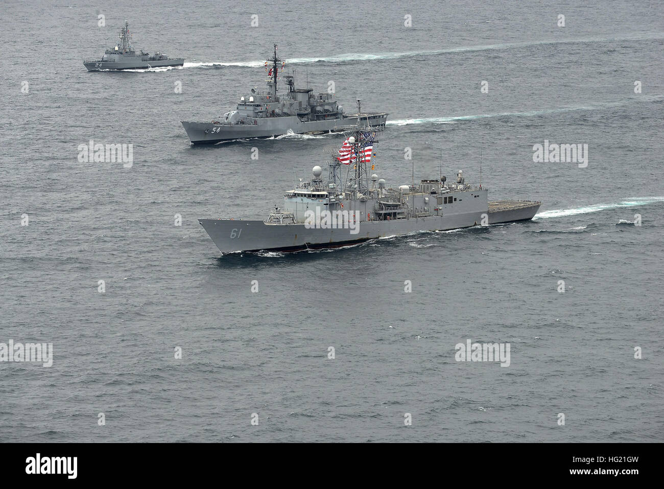 140916-N-WA189-385 PACIFIC OCEAN, (Sept. 16, 2014) The guided-missile ...