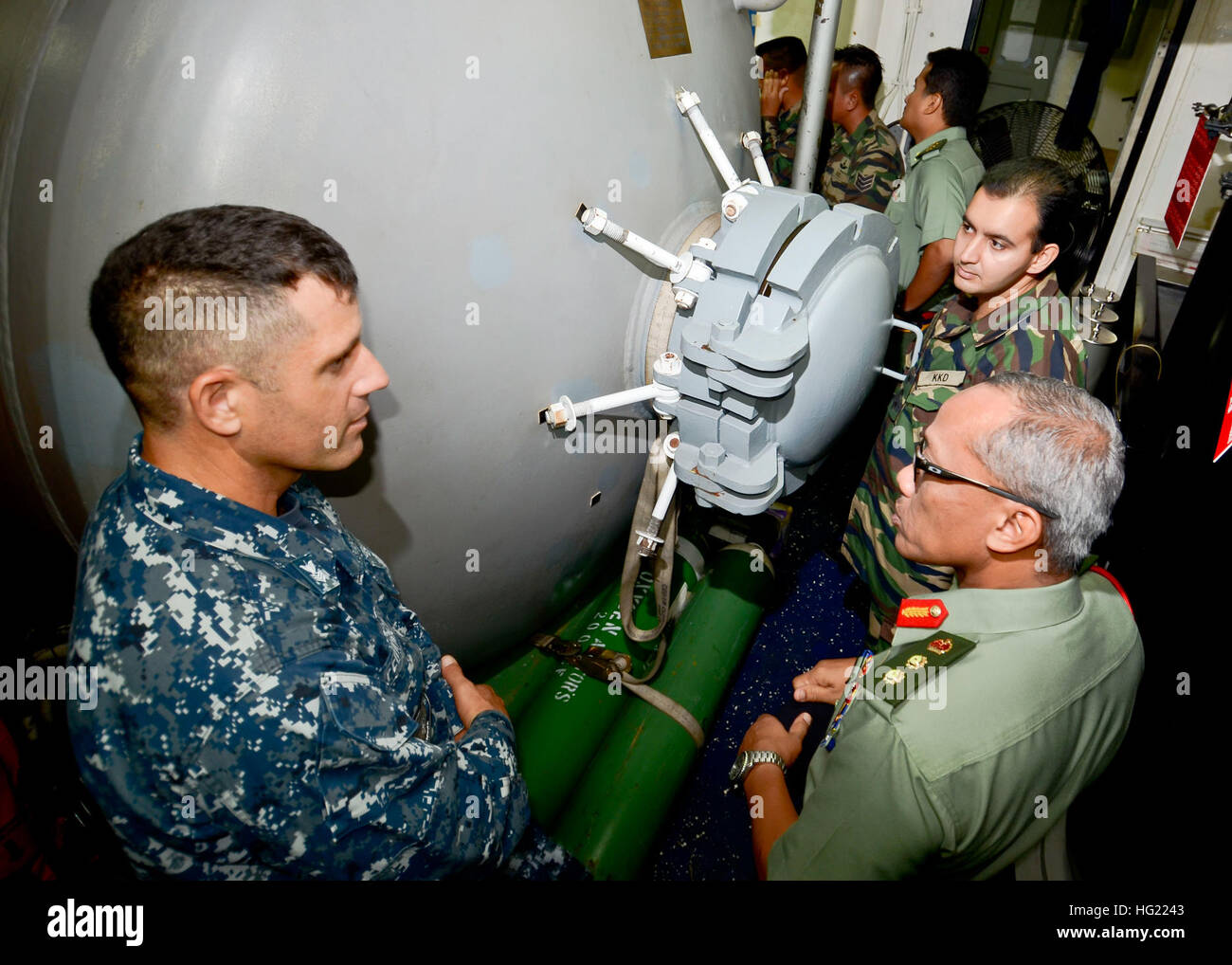 Navy diver 1st class todd hi-res stock photography and images - Alamy