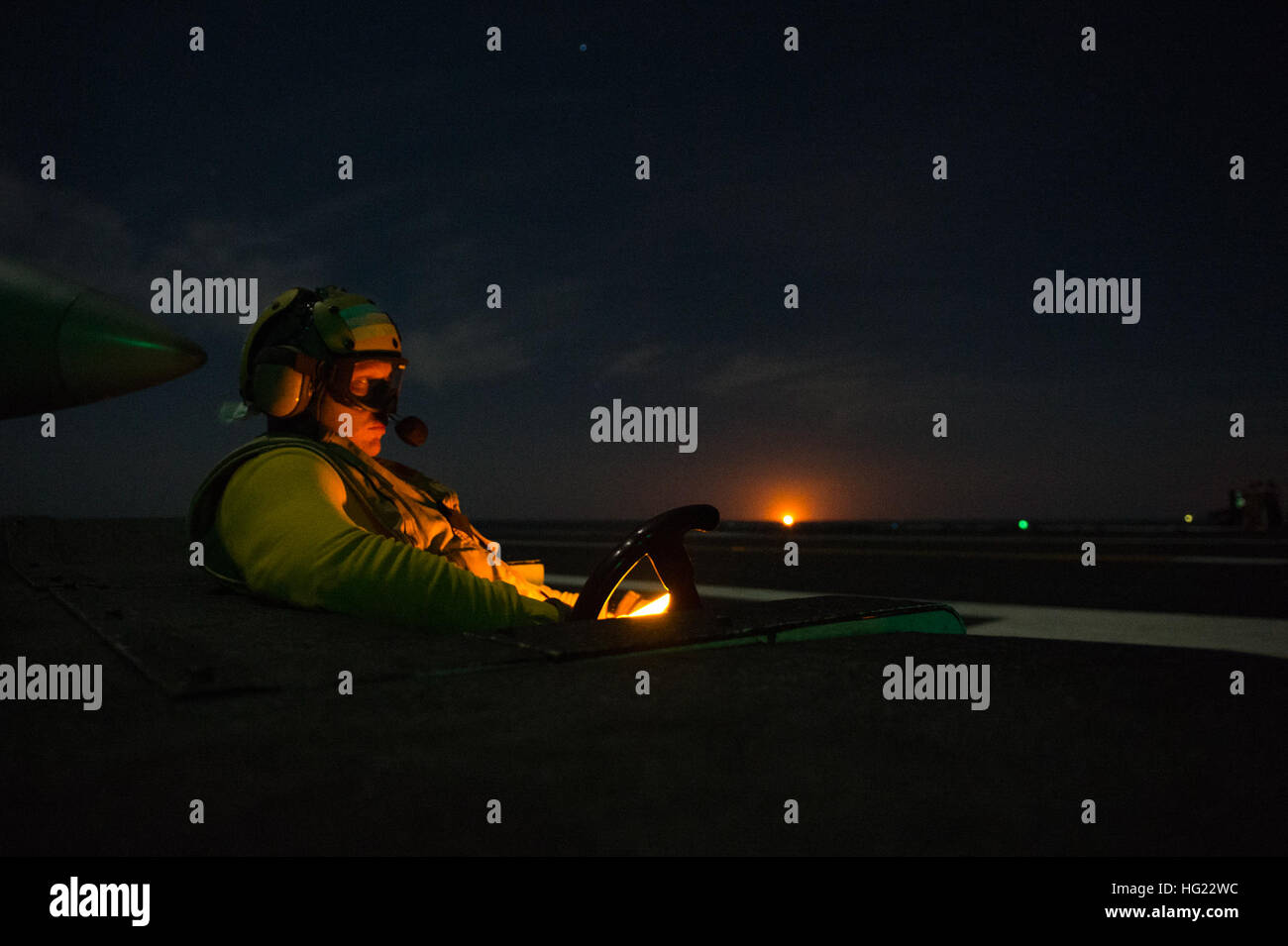 Us navy flight deck tractor hi-res stock photography and images - Alamy