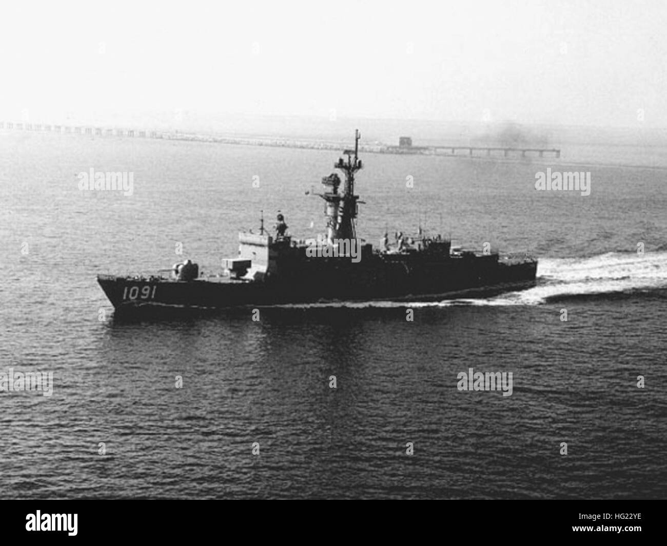 USS Miller (DE-1091) underway in 1973 Stock Photo - Alamy