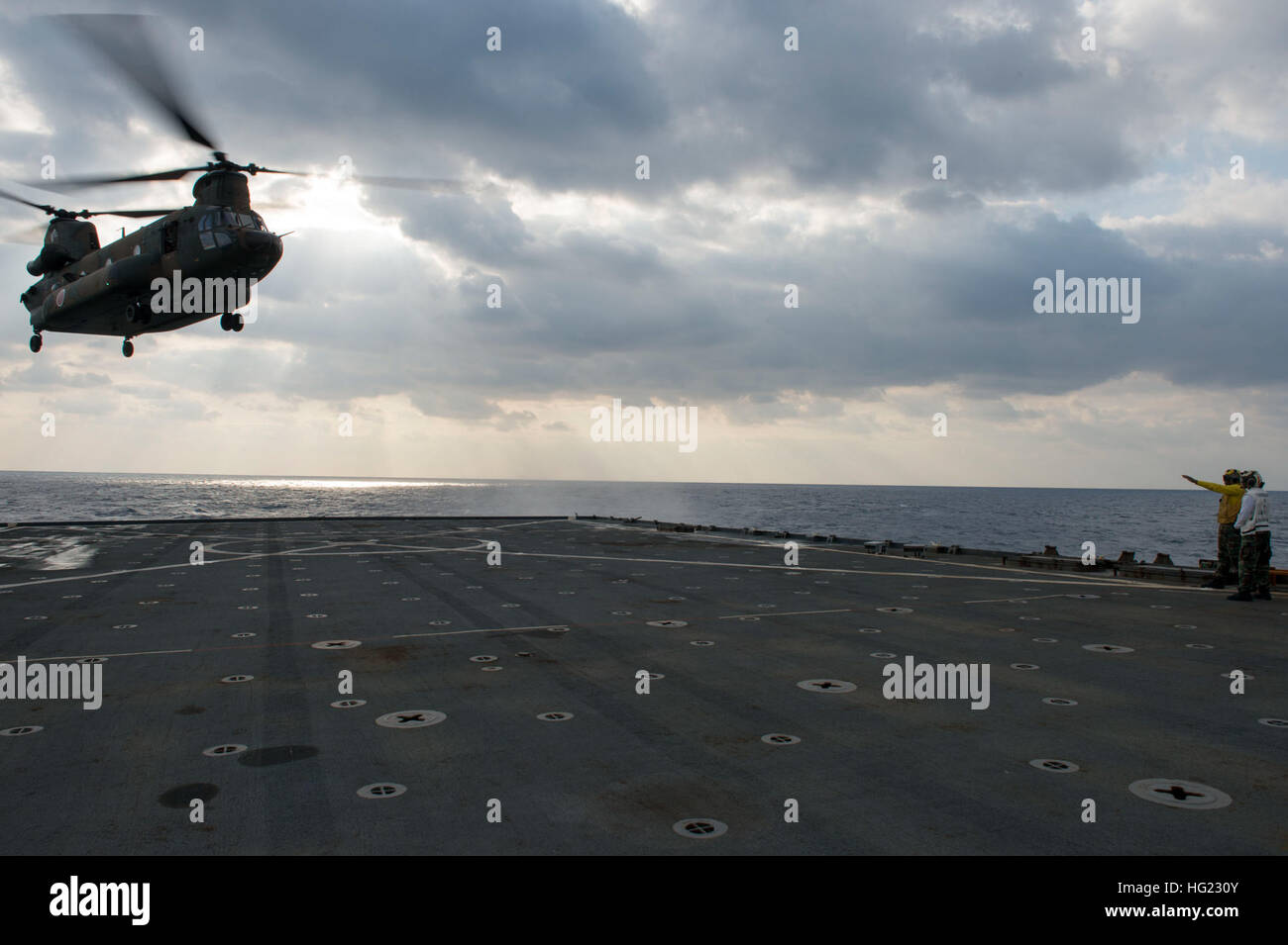 Japanese self defense forces jsdf hi-res stock photography and images ...