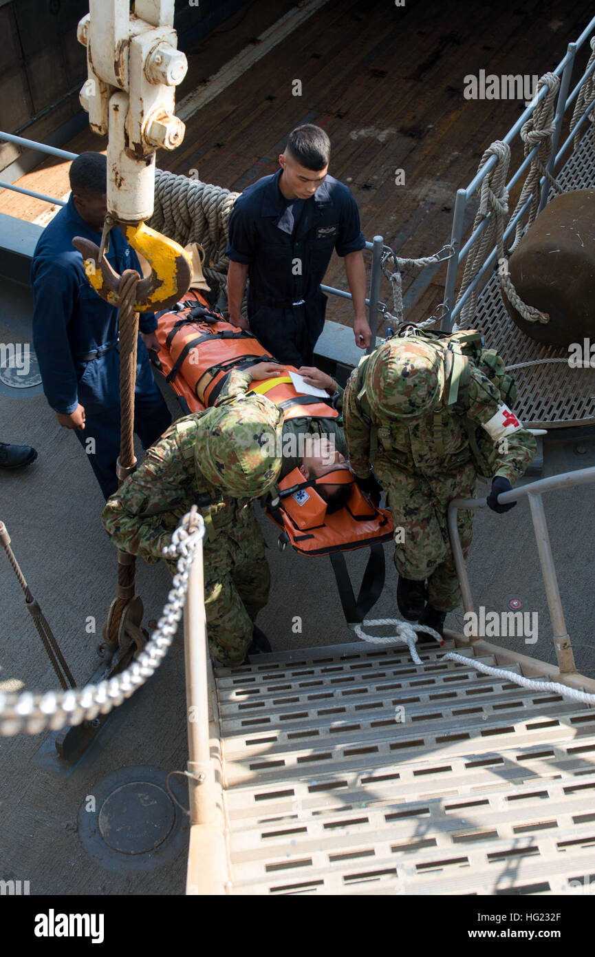 Japanese self defense forces jsdf hi-res stock photography and images ...
