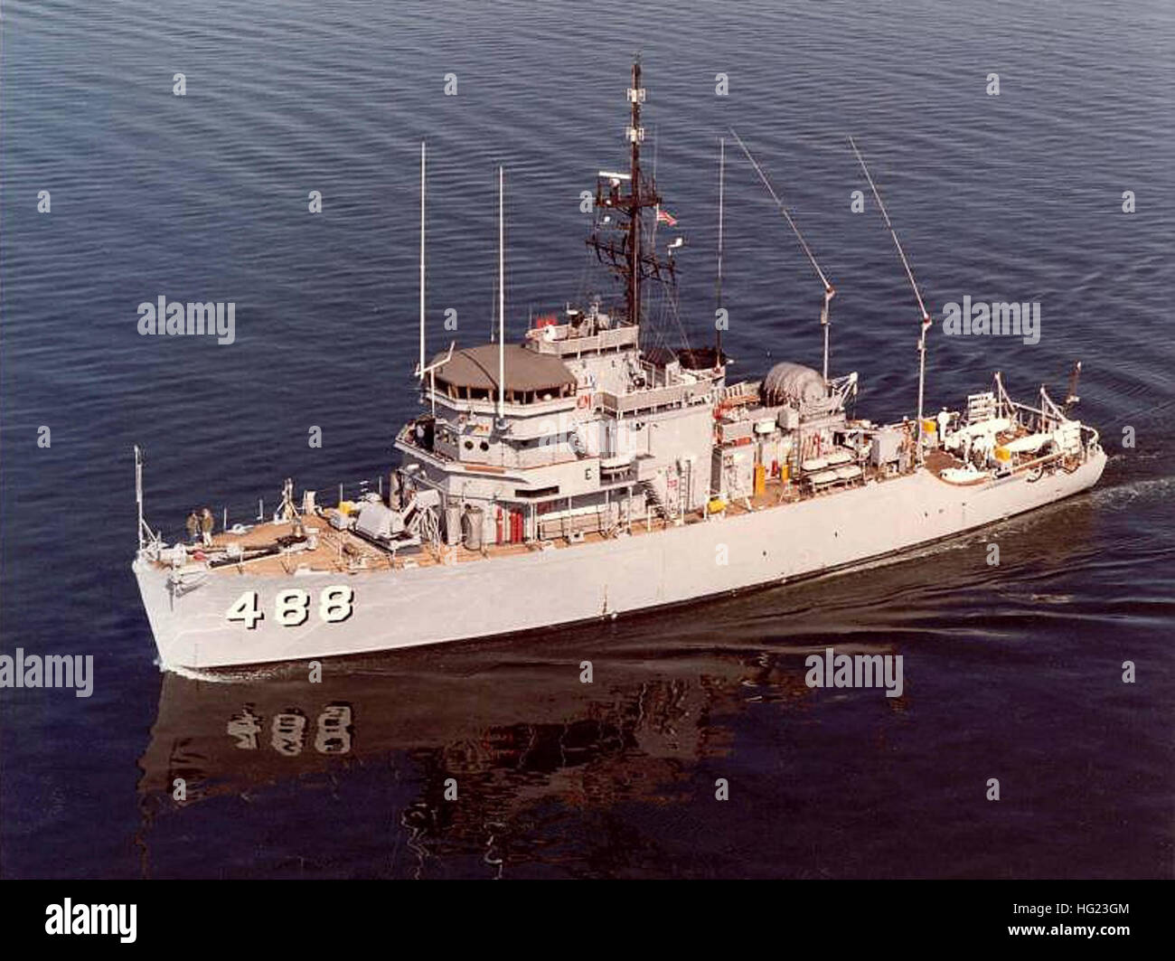 USS Conquest (MSO-488), a minesweeper, is underway conducting naval ...