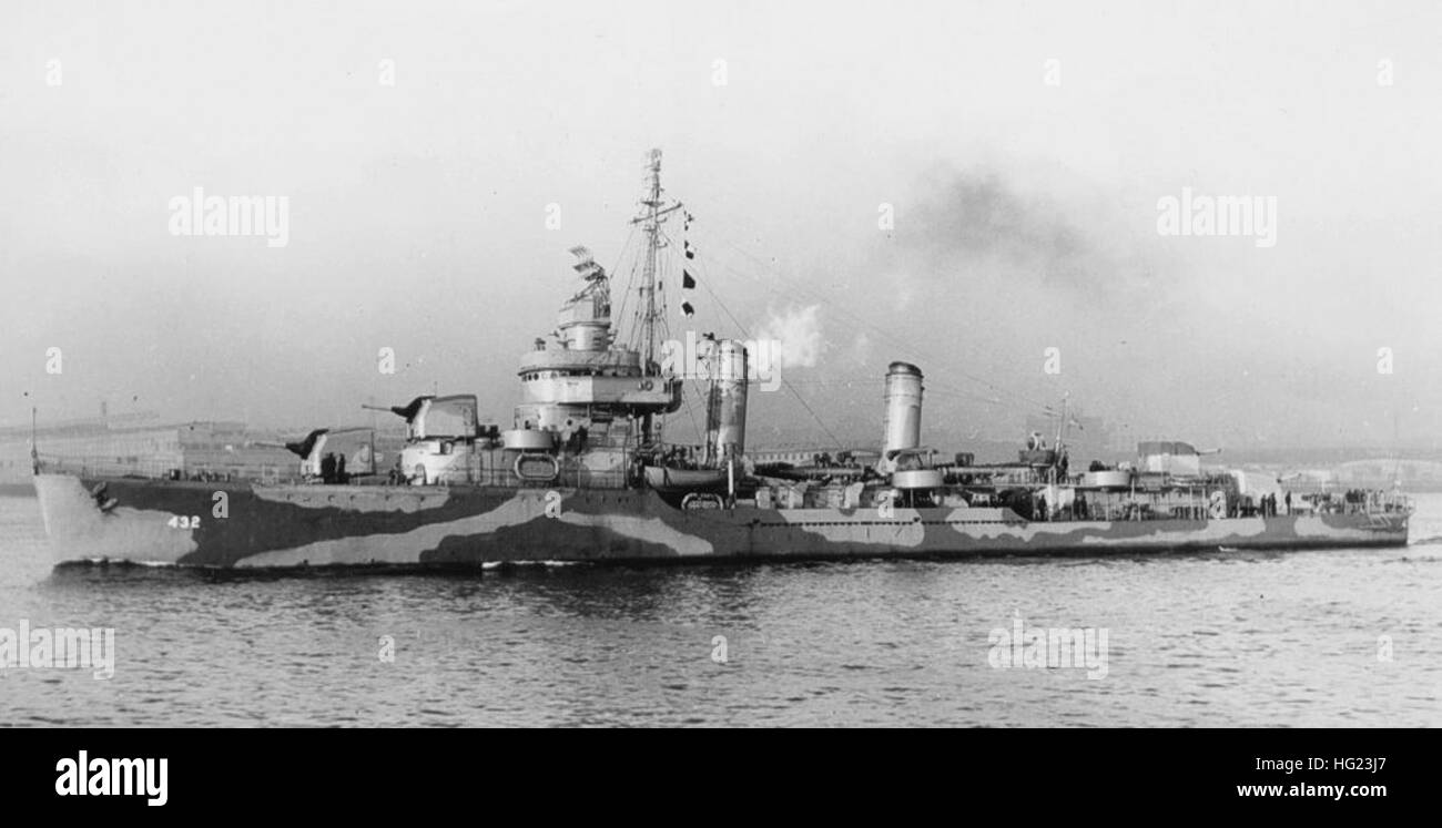 USS Kearny (DD-432) underway in 1942 Stock Photo - Alamy