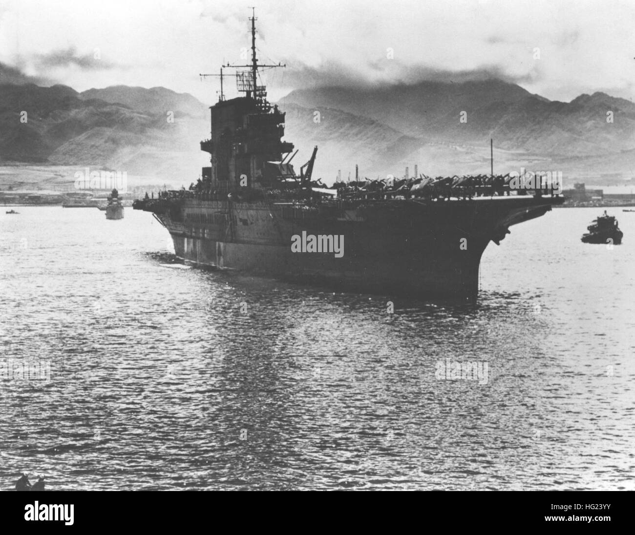 USS Saratoga (CV-3) at Pearl Harbor June 1942 Stock Photo - Alamy