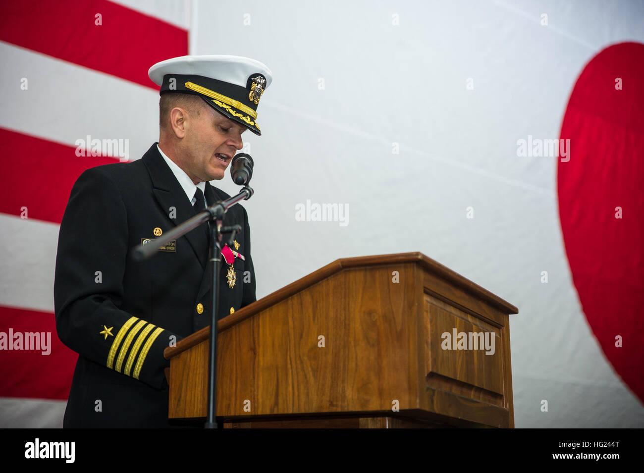 Capt. Greg Fenton, commanding officer of the Nimitz-class aircraft ...