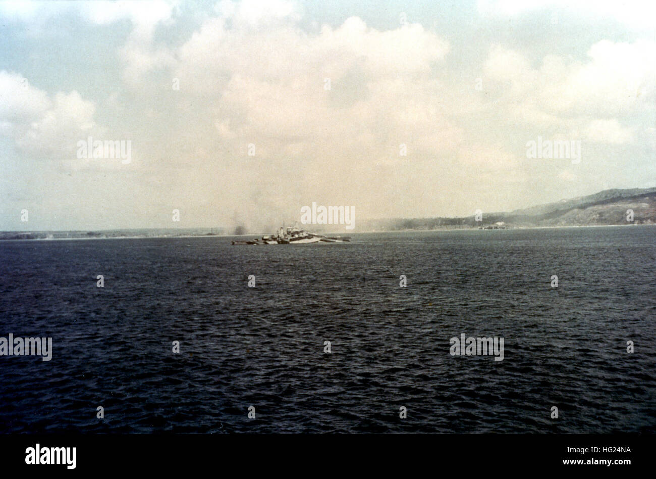 USS California (BB-44), a Tennessee-class battleship, conducts naval ...