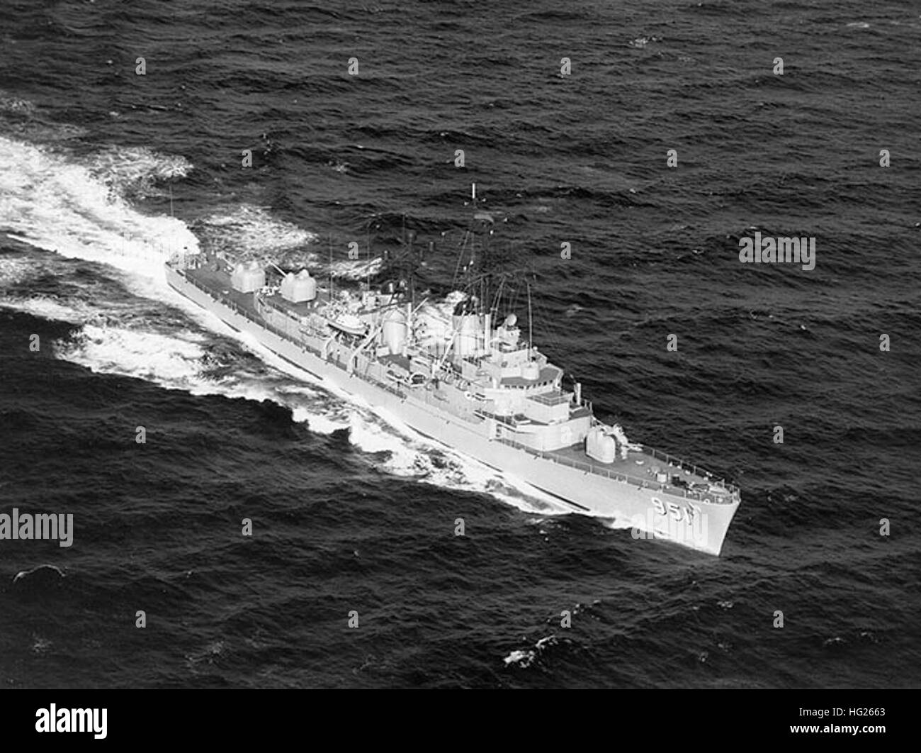 USS Turner Joy (DD-951), a Forrest Sherman-class destroyer, underway ...
