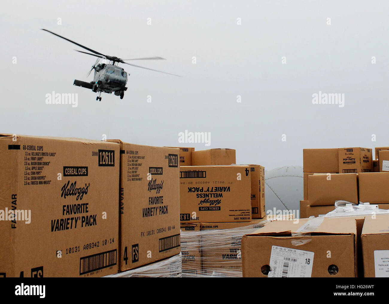 An HH-60H Sea Hawk from Anti-Submarine Squadron (HS) 4 'Black Knights ...