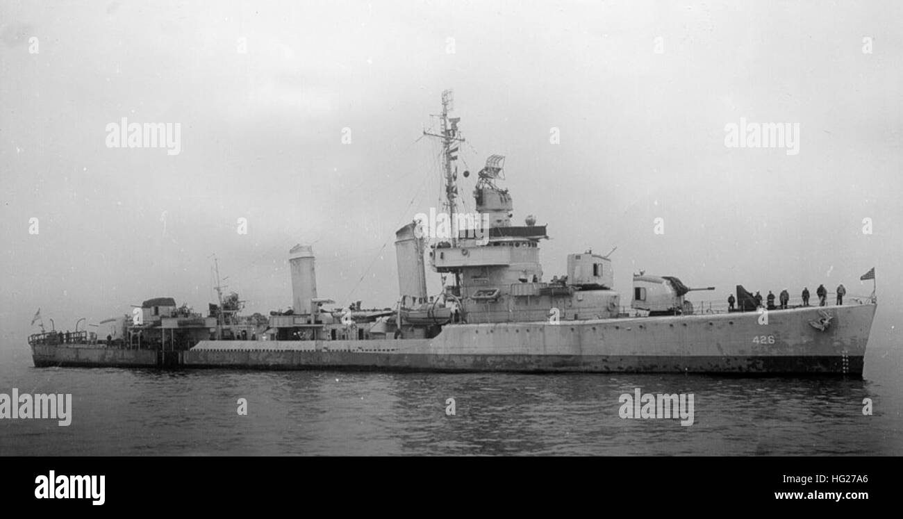 USS Lansdale (DD-426) off New York in October 1943 Stock Photo - Alamy