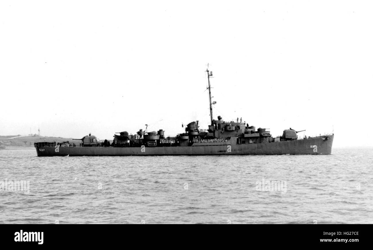 USS Rizzi (DE-537) off Boston in June 1945 Stock Photo - Alamy