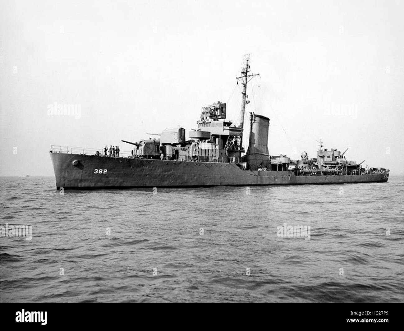 USS Craven (DD-382) underway in San Francisco Bay, California on 24 ...