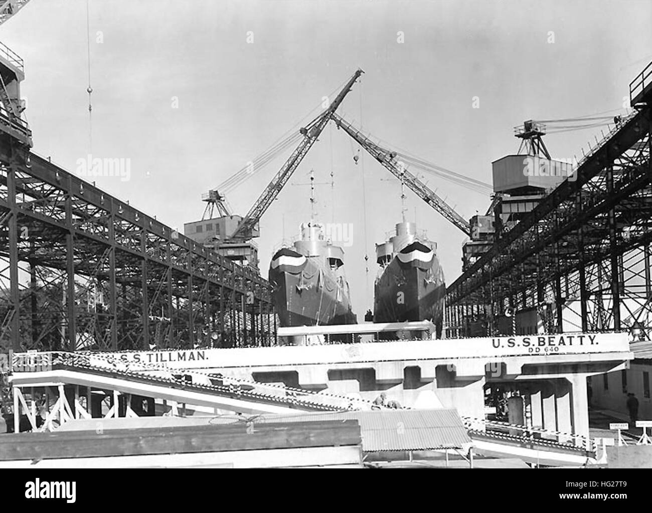 Photo #: NH 41785 USS Tillman (DD-641), left center, and USS Beatty (DD ...