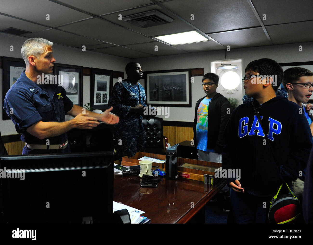 150608-N-NM917-018 YOKOSUKA (June 8, 2015) - Capt. Kyle P. Higgins ...