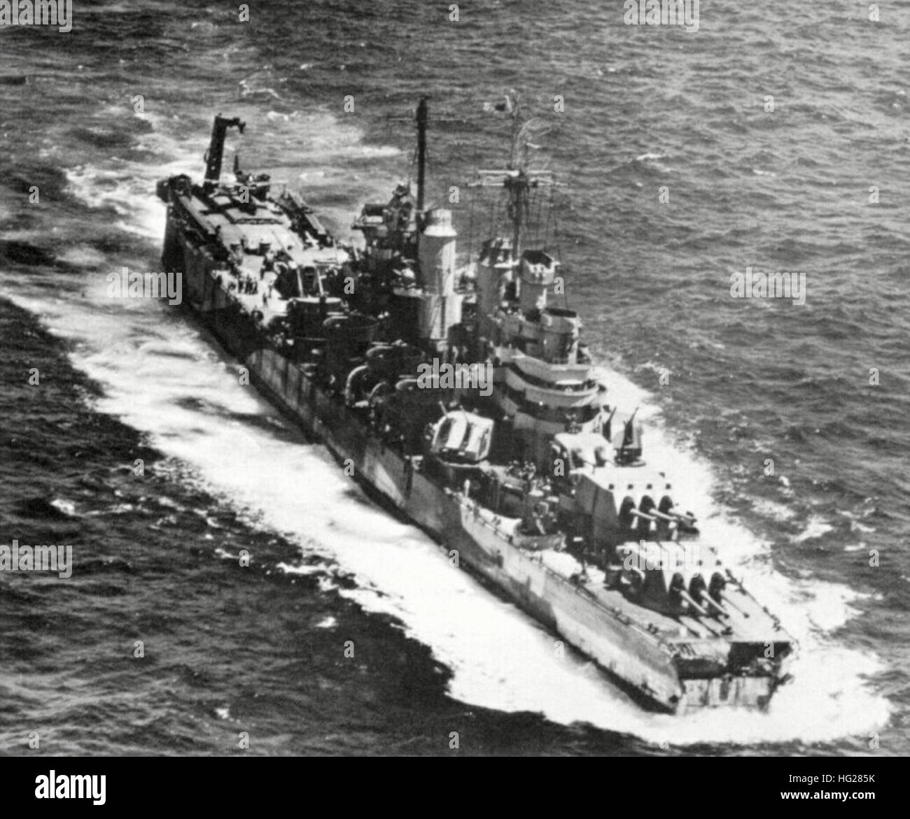 USS Pittsburgh (CA-72) underway after she lost her bow in June 1945 ...