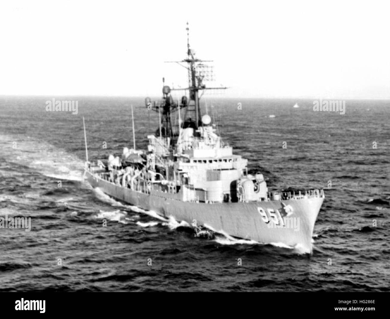 USS Turner Joy (DD-951), a destroyer, is underway in November 1980 ...