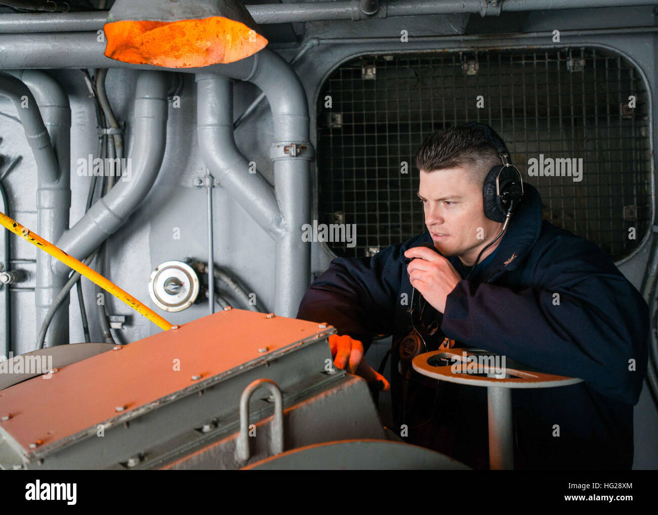 150711-N-XX566-008 PACIFIC OCEAN (July 11, 2015) - Sonar Technician ...